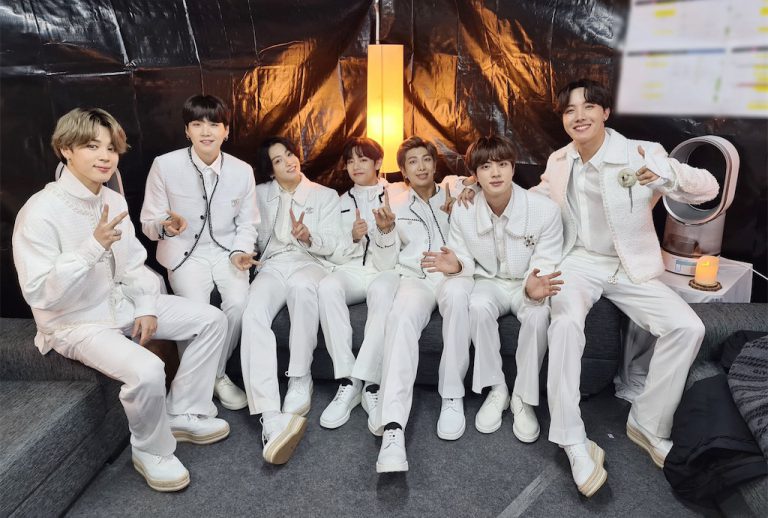 BTS(防弾少年団)が12月31日に2021 NEW YEAR'S EVE LIVE(カウントダウン)コンサート開催！視聴方法＆参加したファン ...